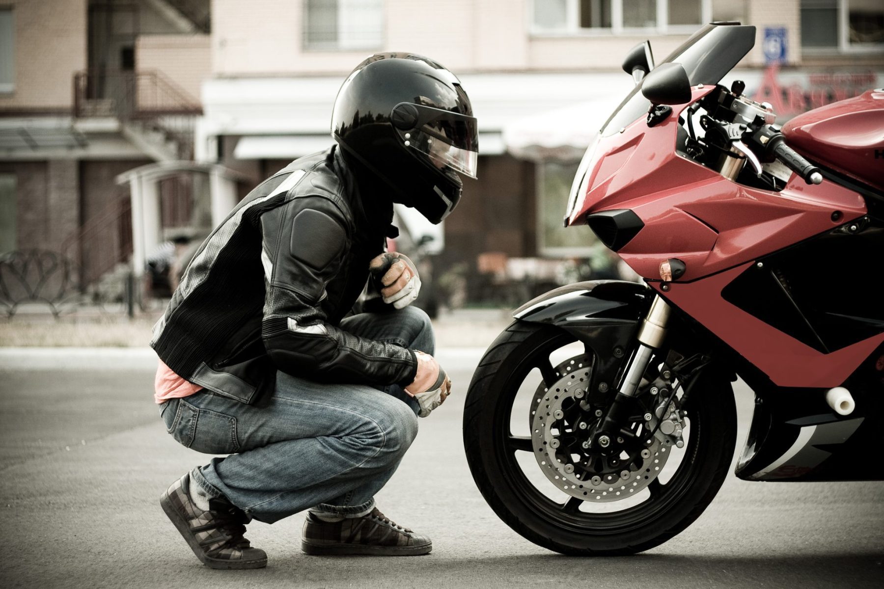 Tips For Staying Safe While Riding a Motorcycle